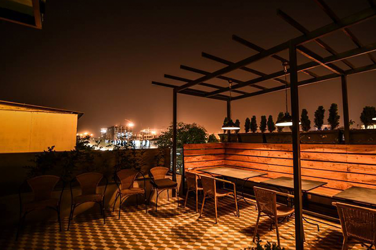 Checkout Our Cyber Hub Guide For Restaurants, Bars & Cafes | LBB