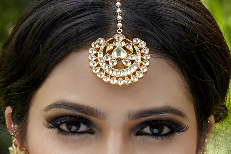 Heads Up: Your Guide To Maang Tikas In The City | LBB, Delhi