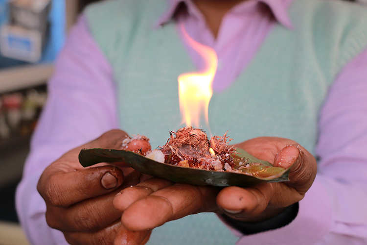 Have You Tried This Flaming Paan In CP? | LBB, Delhi