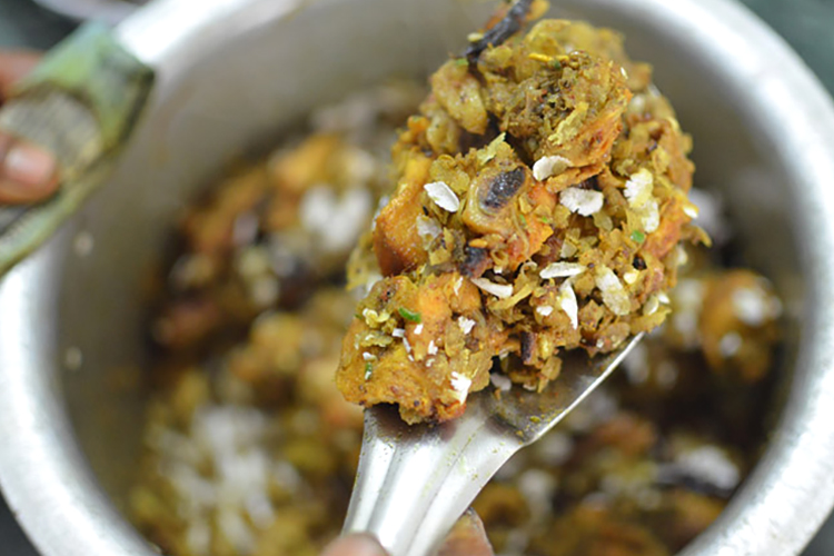 Oldie But A Goodie: Try The Chicken Poha At The Agashi Bhujing Centre ...