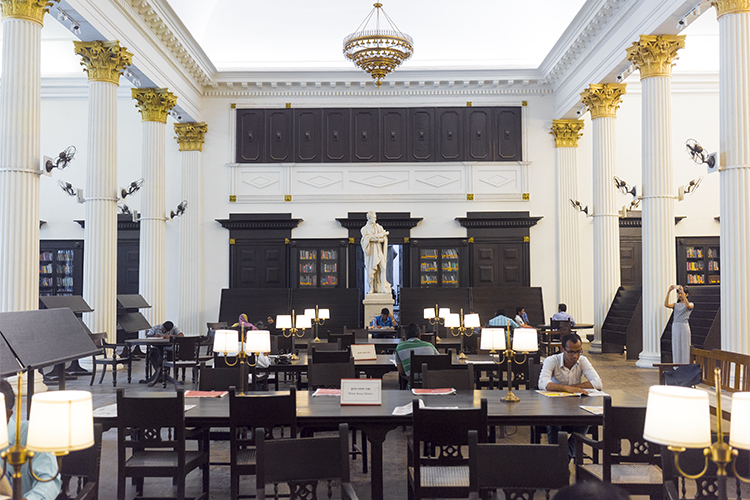 Bookworms, These Are The Best Libraries In Mumbai | LBB, Mumbai