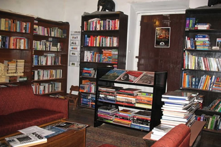Bookworms On The Beach, Check Out These Beautiful Bookshops In Goa ...